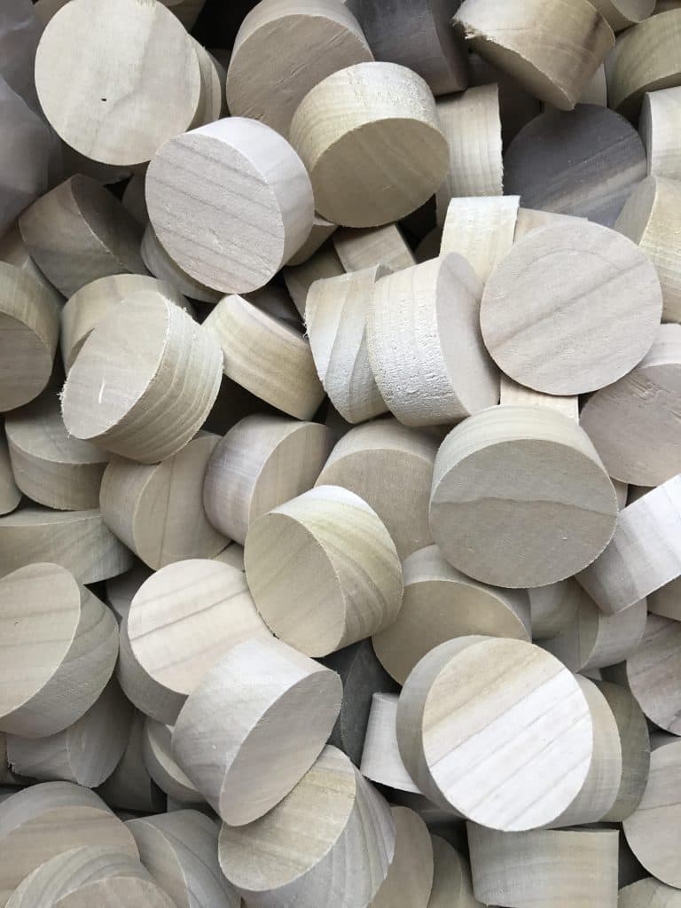 [Pack] Wooden Poplar Barrel Bungs - Barrels Direct